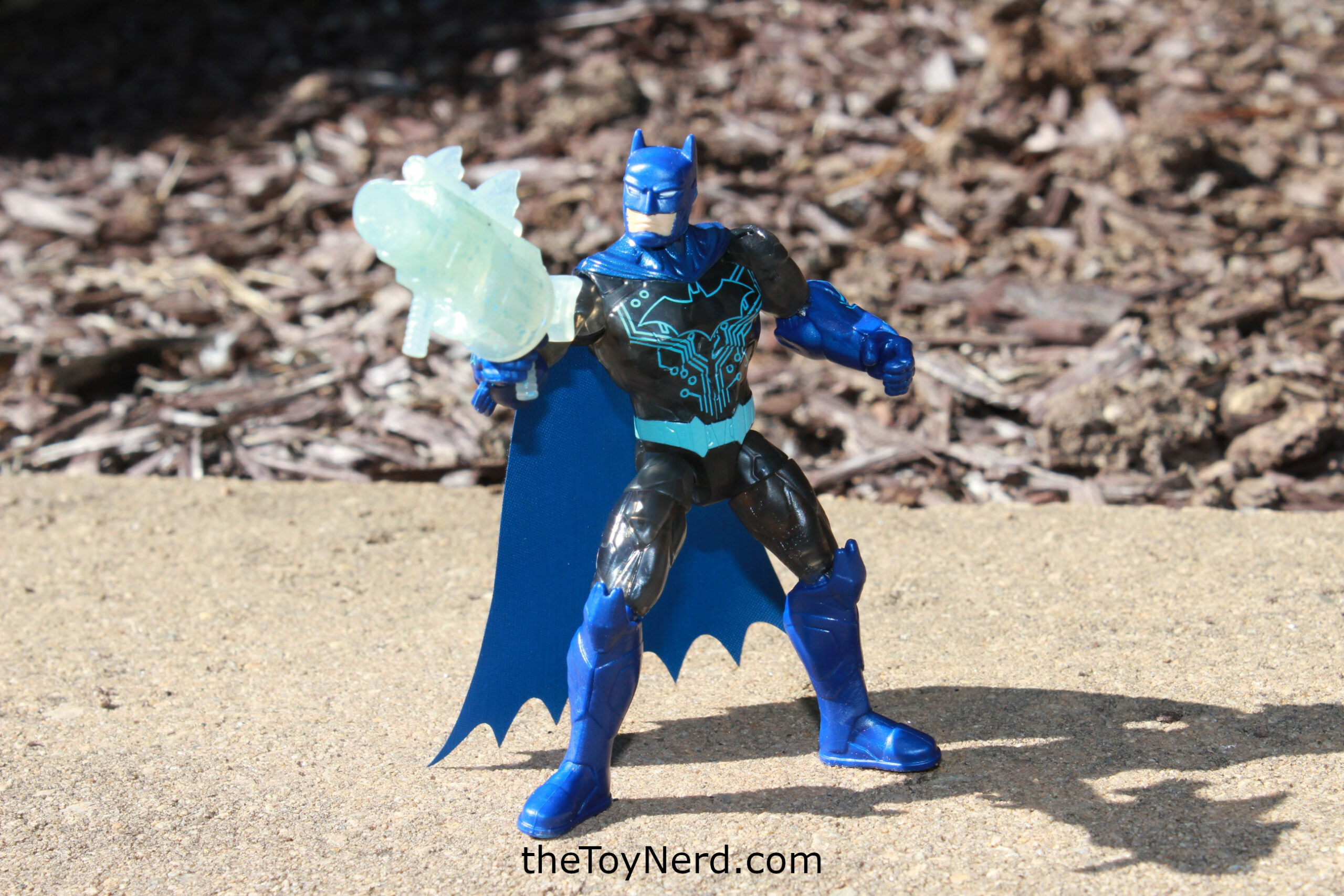 Spin Master Bat-Tech Batman 4-inch Action Figure with 3 Mystery ...